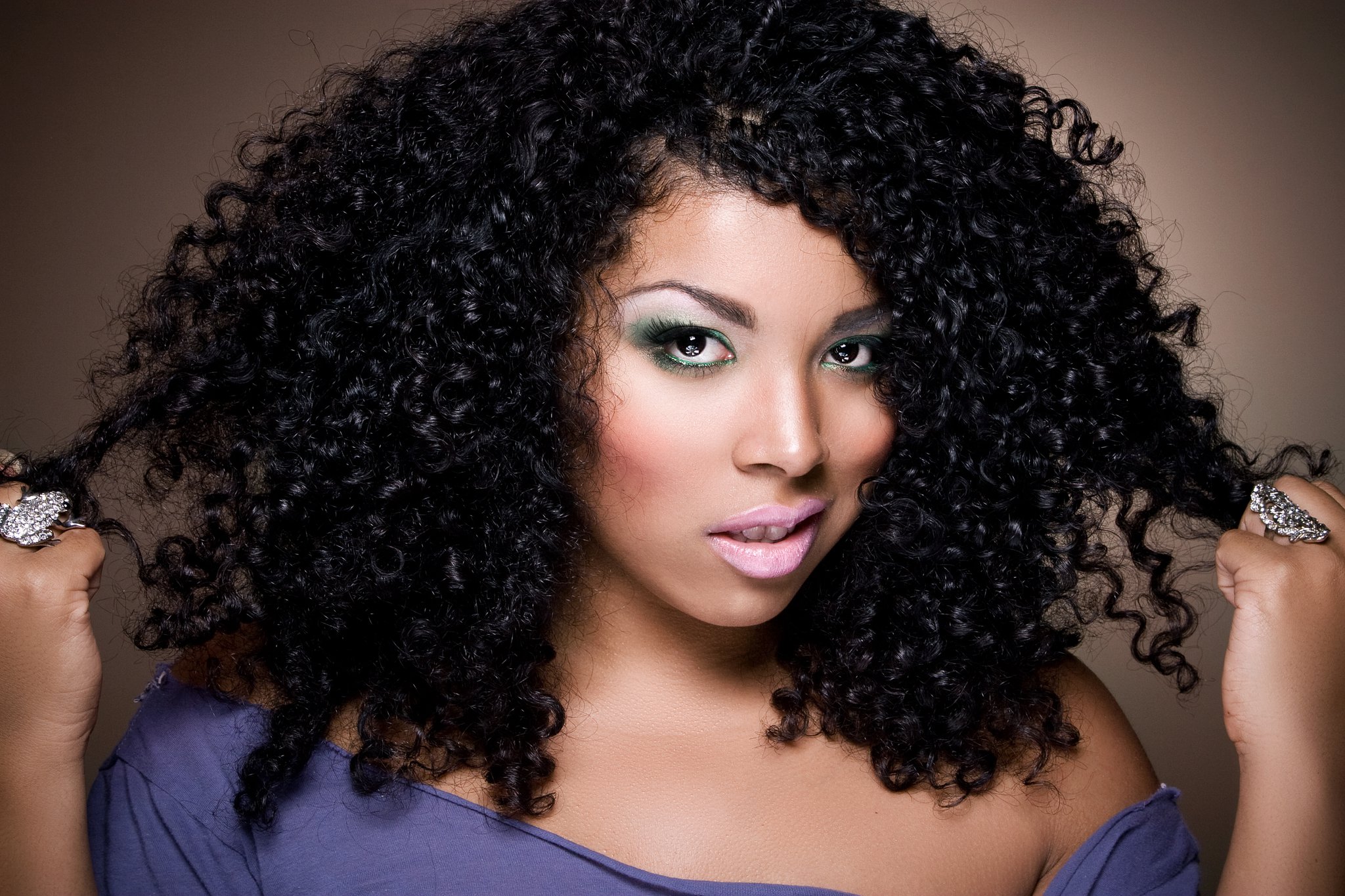 Vanatei: Dis Bish Got Moola – FrostClick.com | The Best Free Downloads ...